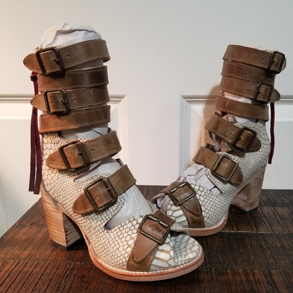 Freebird by Steven | Shoes | Nib Freebird By Steven White Snake Bond | Poshmark